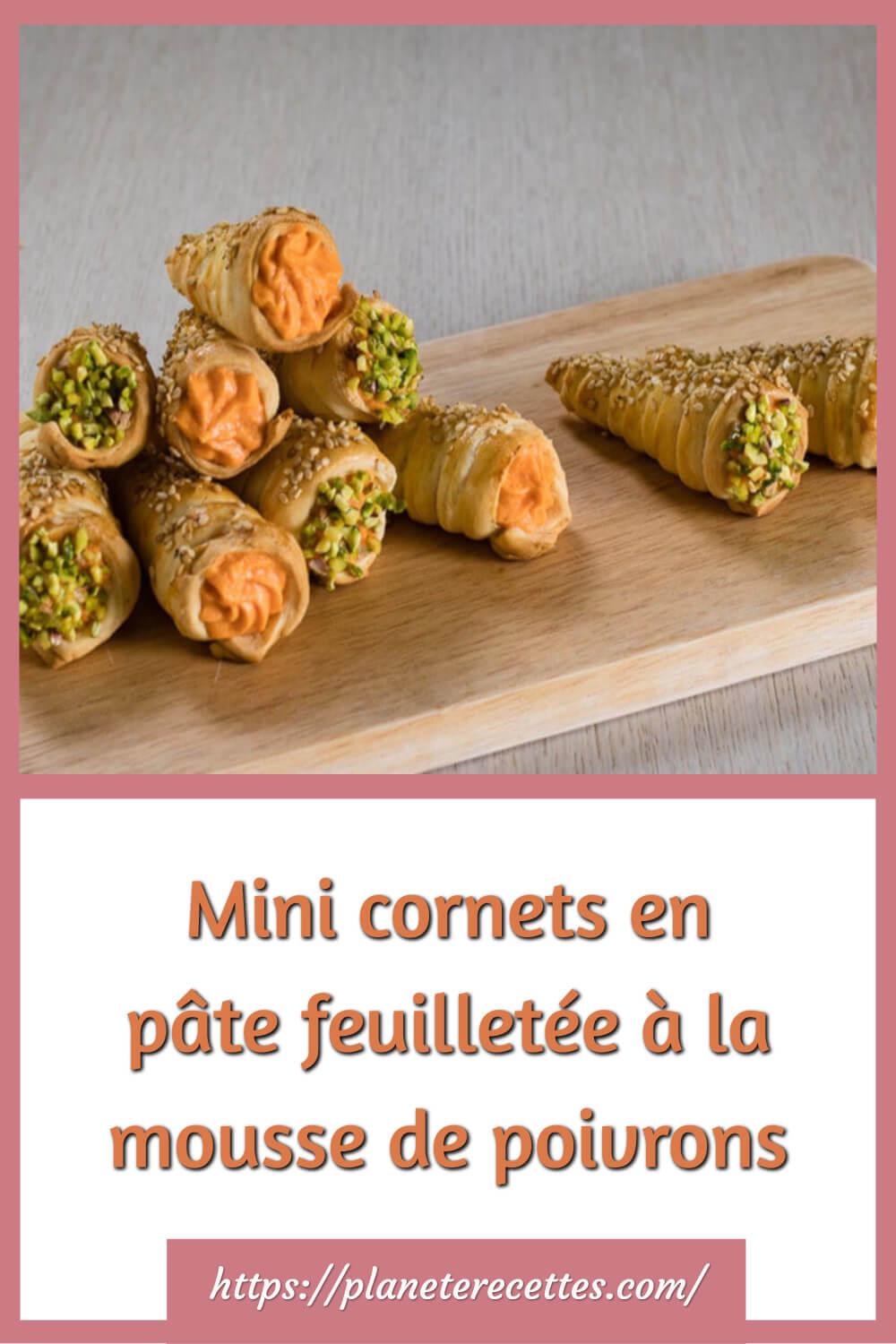 Mini cornets en pâte feuilletée à la mousse de poivrons – Planète Recettes